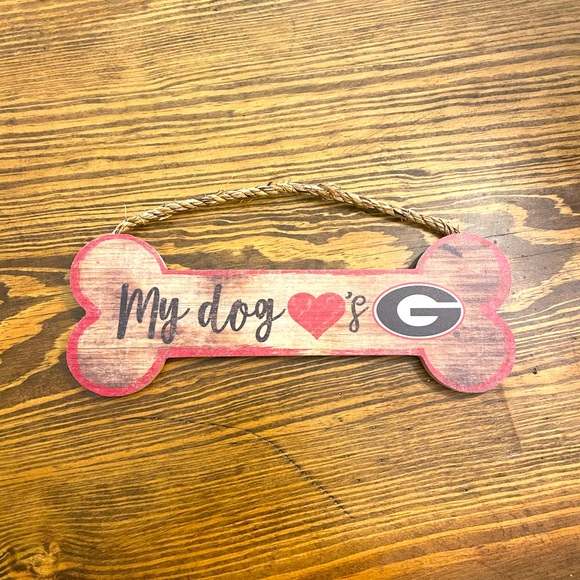Wall Decor | University Of Georgia Bulldogs Bone Sign | Poshmark